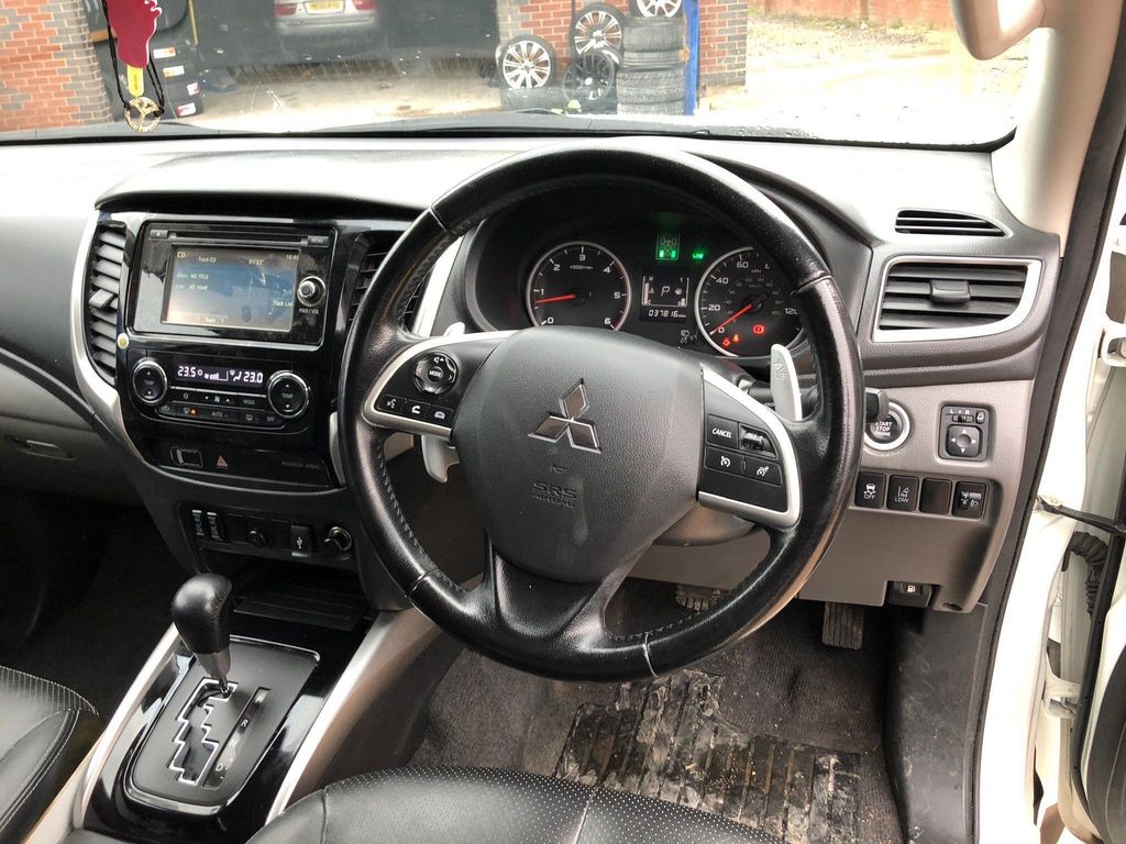 Mitsubishi L200 2016/0 - Global Int Ltd