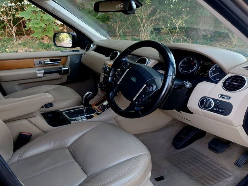 Land Rover Discovery 4 2011/0 - Global Int Ltd