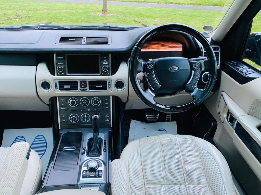 Land Rover Range Rover Vogue 2009/0 - Global Int Ltd
