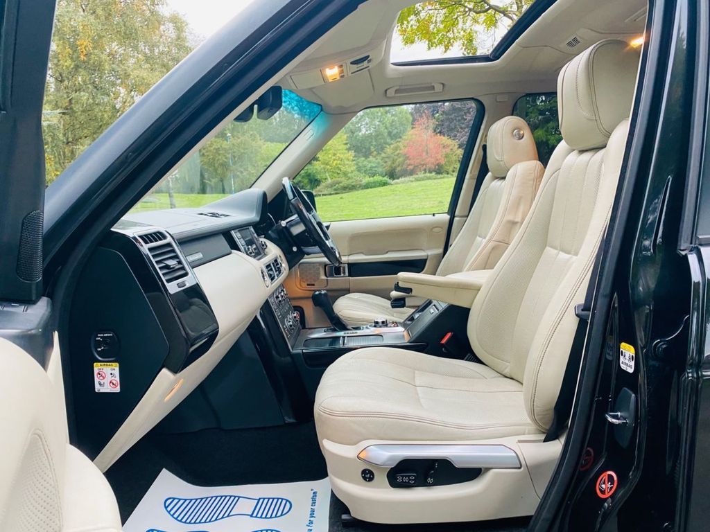 Land Rover Range Rover Vogue 2009/0 - Global Int Ltd
