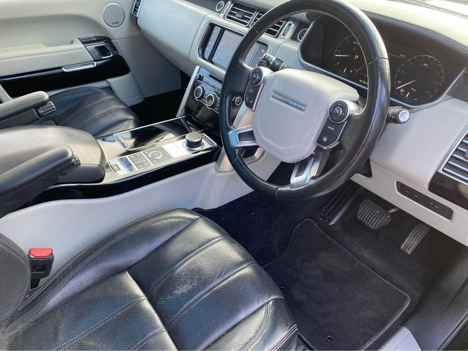 Land Rover Range Rover Vogue 2016/0 - Global Int Ltd
