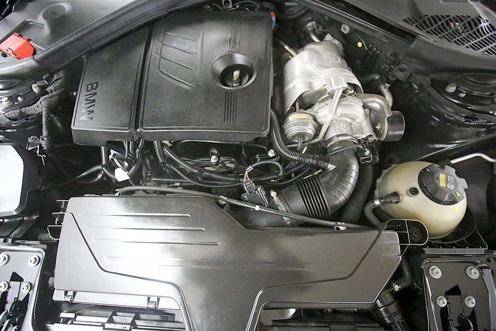 Bmw 316i 2015/0 - Global Int Ltd