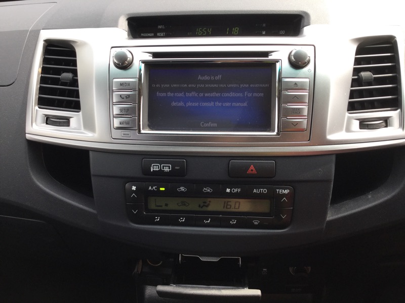 Toyota Hilux 2014/0 - Global Int Ltd